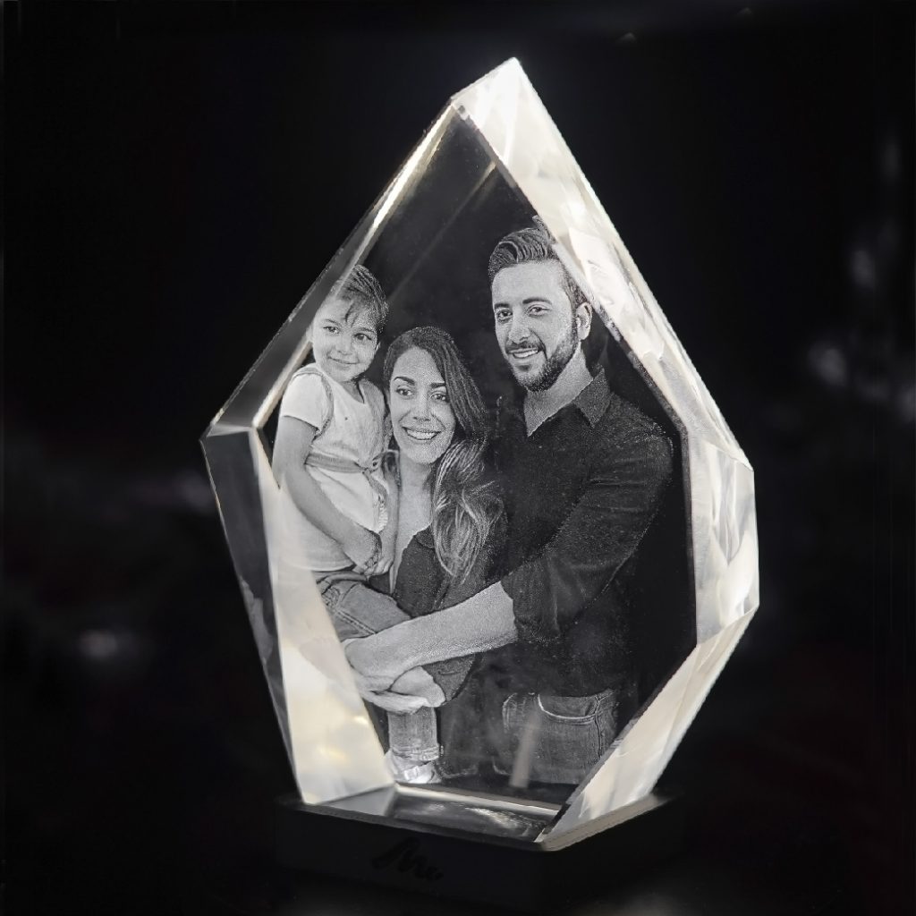 CRYSTAL ME “ICEBERG” | เลเซอร์คริสตัล 3มิติ,2มิติ โคมไฟเลเซอร์ภาพ ...