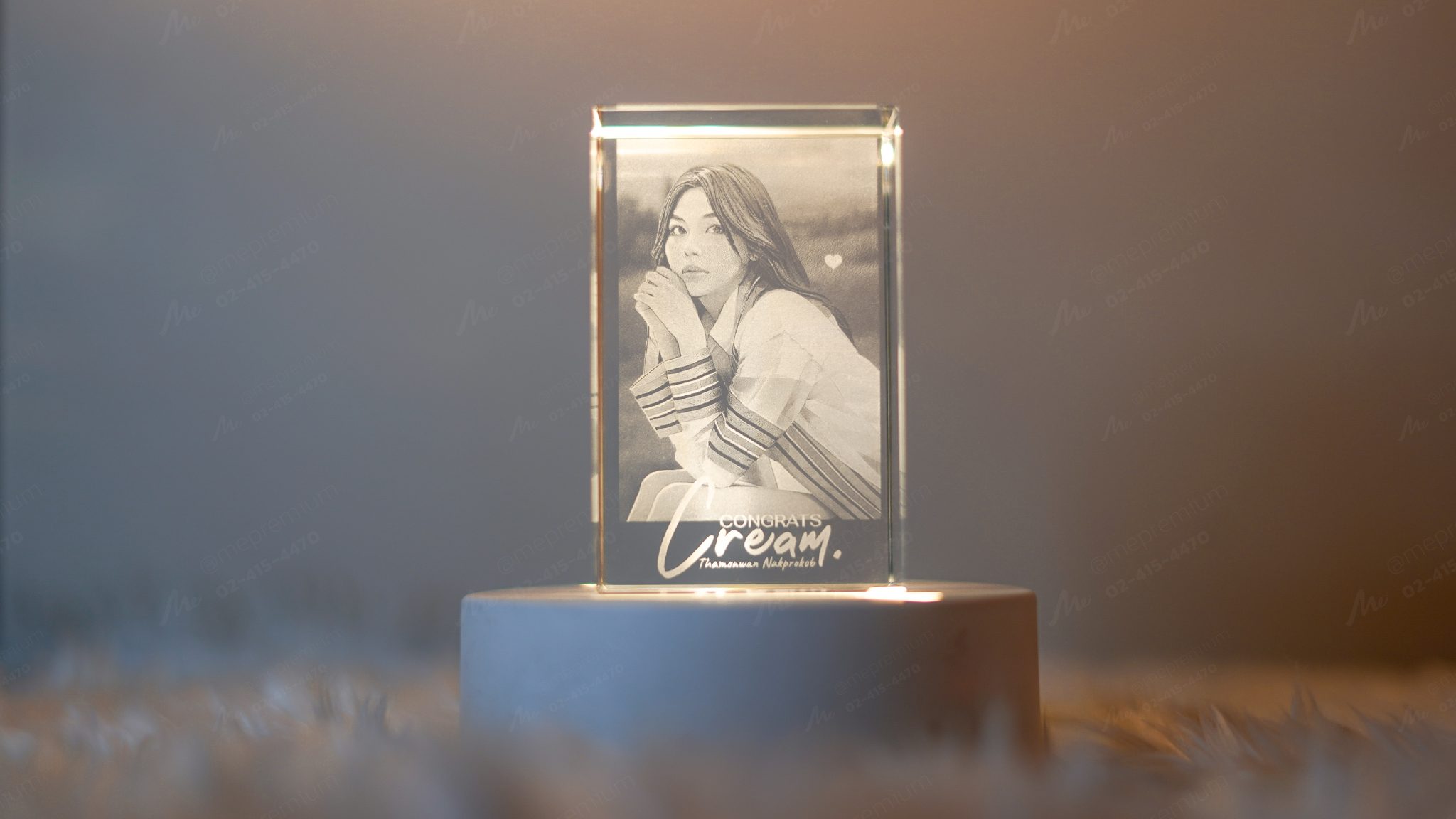CRYSTAL CONGRATS | ของขวัญรับปริญญา เลเซอร์ภาพบัณฑิตลงในคริสตัล ของที่ ...